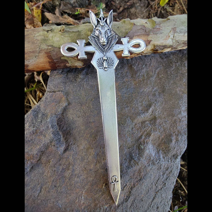 Hair Daggers and Hair Sticks – ImaginedByNell